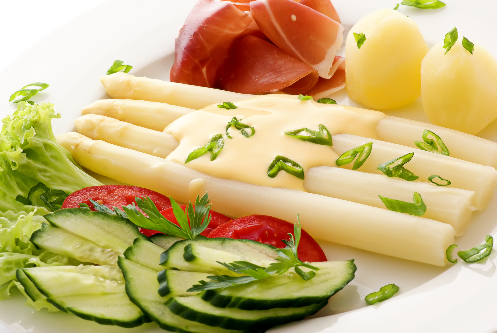 Der Spargel sprießt – die Spargelsaison wird länger | Industrieverband ...