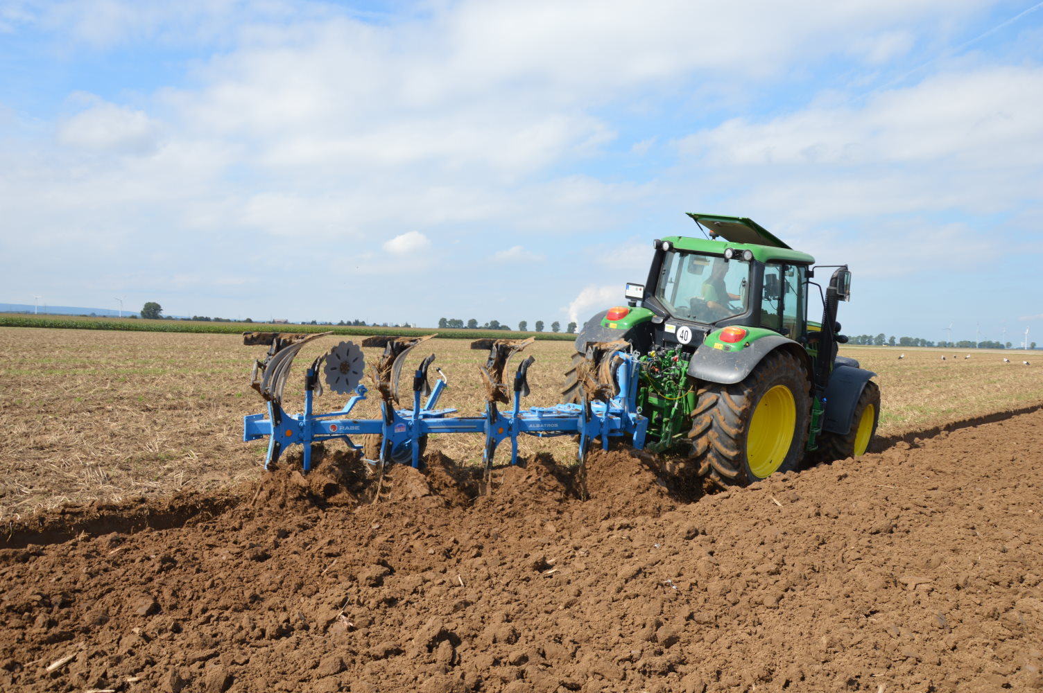 Wie Pflug, Grubber und Egge auf die Wasserqualität wirken können ...
